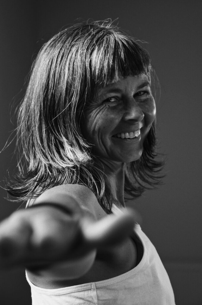 OM meets Frances McKee | Om Yoga Magazine