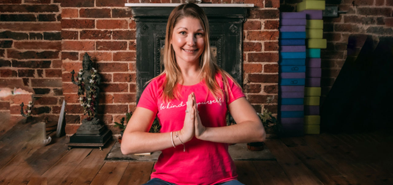A yoga beginner's class | Om Yoga Magazine