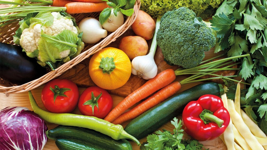 How to eat with the seasons | Om Yoga Magazine