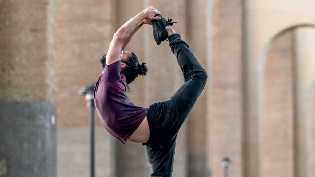 OM Meets - JOSEPH ENCINIA | Om Yoga Magazine