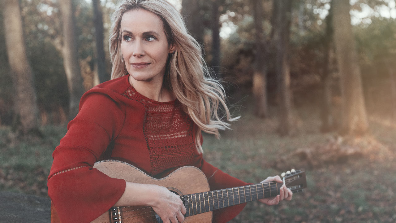 OM Yoga Magazine - Yoga Poses - Meditation - Mindfulness