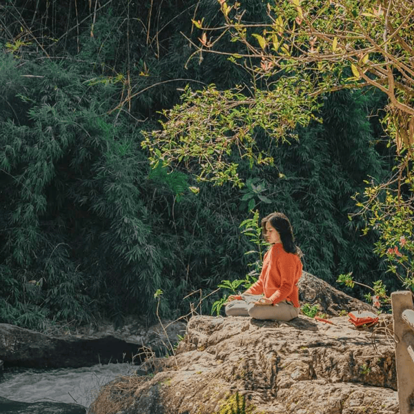 OM Yoga Magazine - Yoga Poses - Meditation - Mindfulness